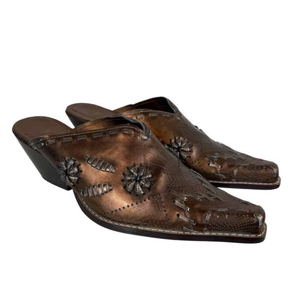 Xappeal | Shoes | Y2k Metallic Brown Snip Toe Detailed Cowboy Booties ...